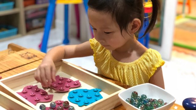 Balancing Marbles – ChiangmaiMommy